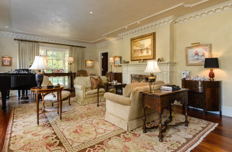 TV History For Sale in Texas: The 'Dallas' Mansion | RISMedia\'s Housecall